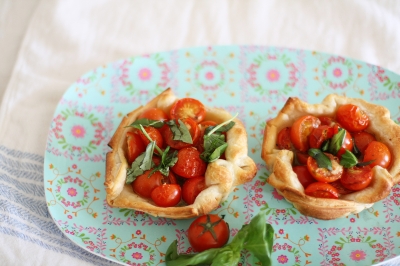 Tomato basil tartlets for two | a splash of vanilla