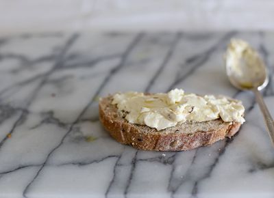 Sweet chilli labneh (or labna) | a splash of vanilla